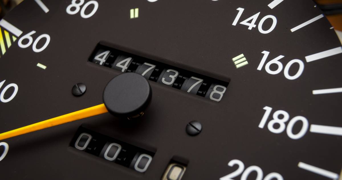 Odometer Rollback: How to Tell a Vehicle Odometer was Rolled Back