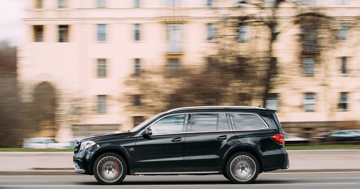 Top 10 Vehicles for Driving Uber Black/Lyft Lux: Drive in Elegance ...